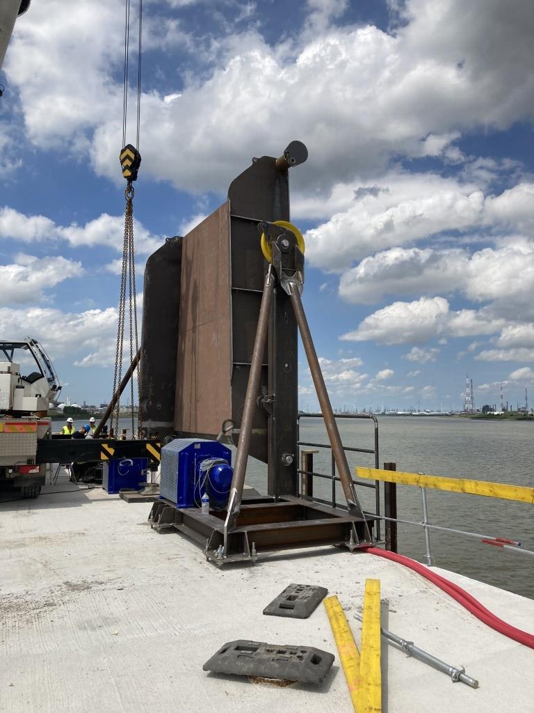 Dump chute | ALMEX Metaal